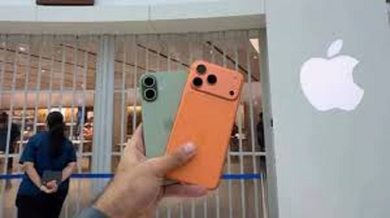 Amazing craze! Every fourth iPhone is being purchased on loan or EMI ...